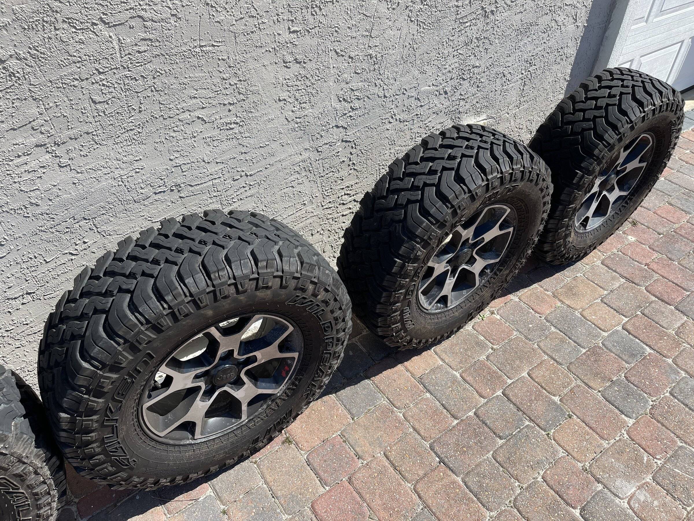 Florida - 21 Rubicon Wheels and Tires Falken M/T with TPMS $1,000 ...