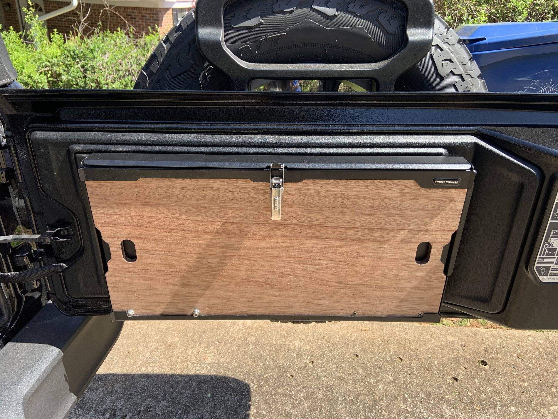 Best tailgate table? | Page 2 | 2018+ Jeep Wrangler Forums (JL / JLU ...