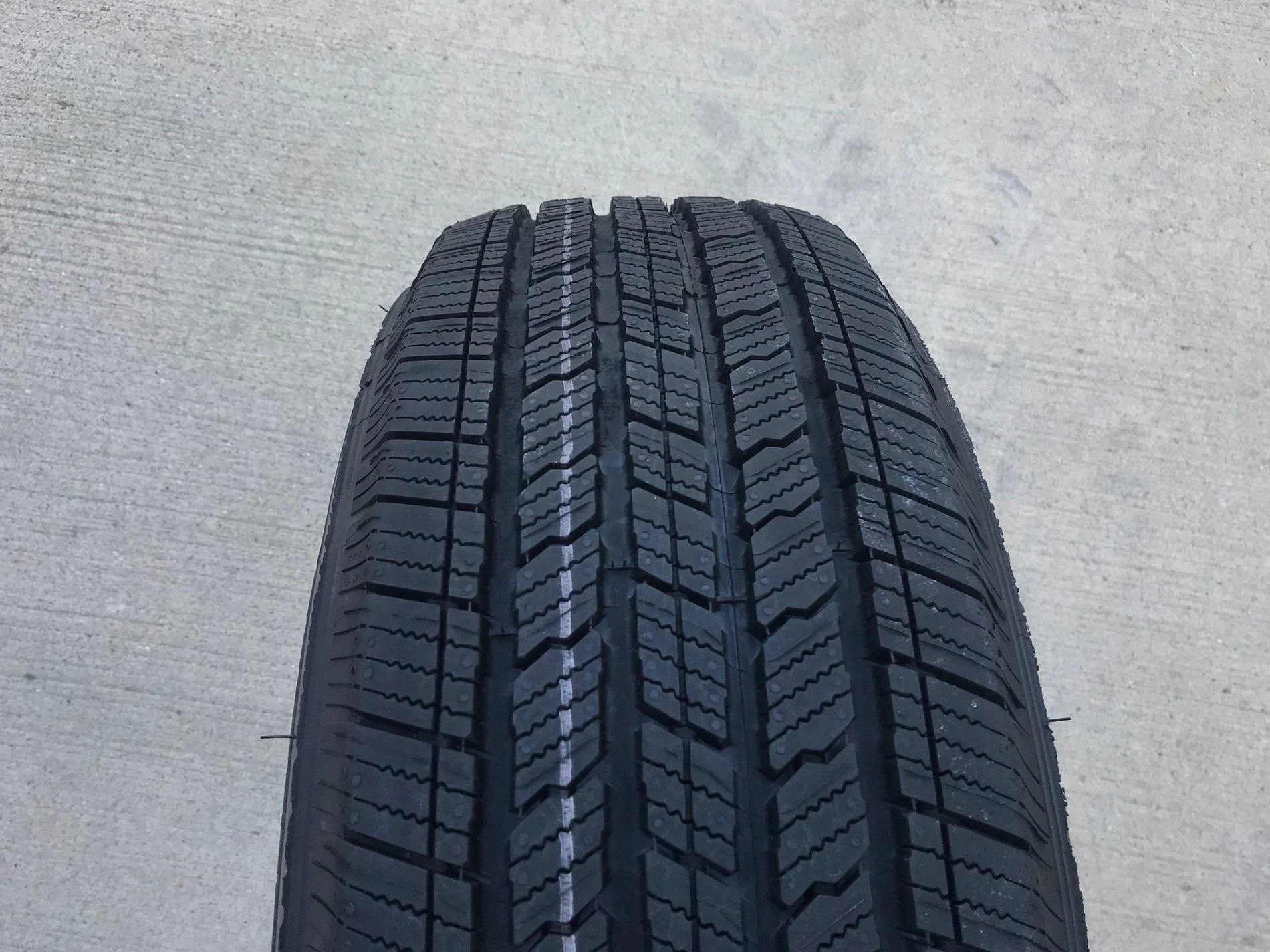 Illinois - 5 New Factory Rims and Tires From 2019 JL Sport S plus Front ...