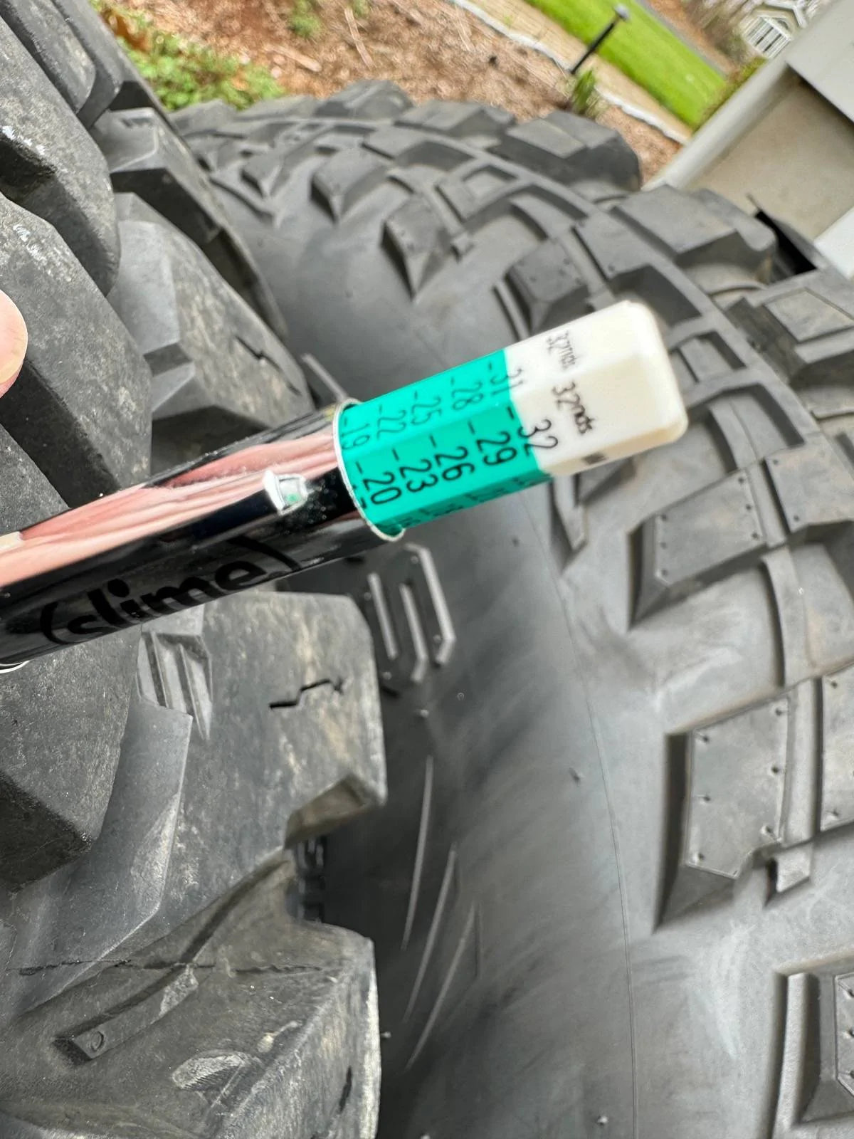 Massachusetts - 5 Mickey Thompson Baja Boss MT 40’s on KMC Grenade ...