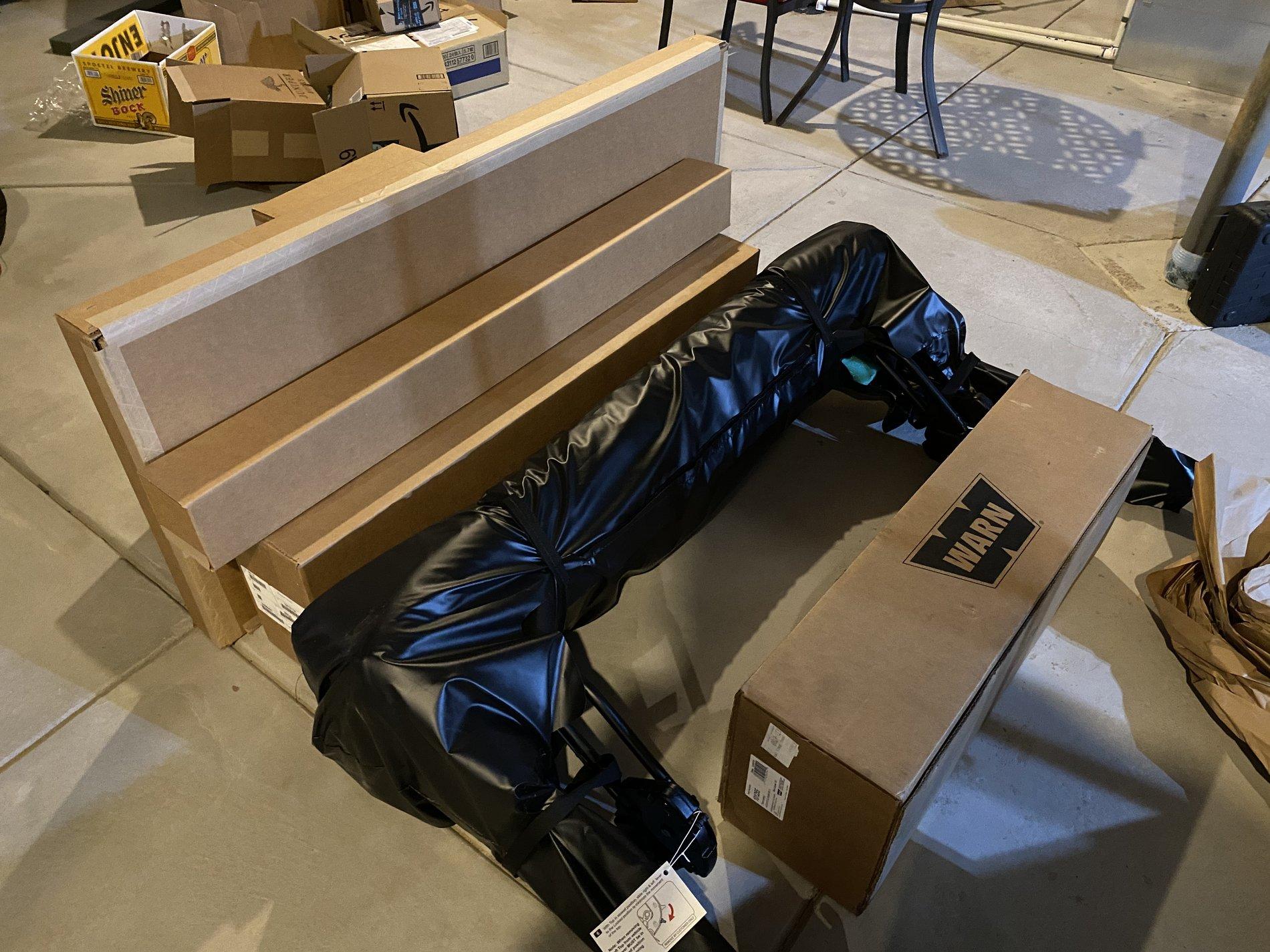 Colorado - NEW IN BOX: OEM JLU Premium Soft Top (from dual top group ...