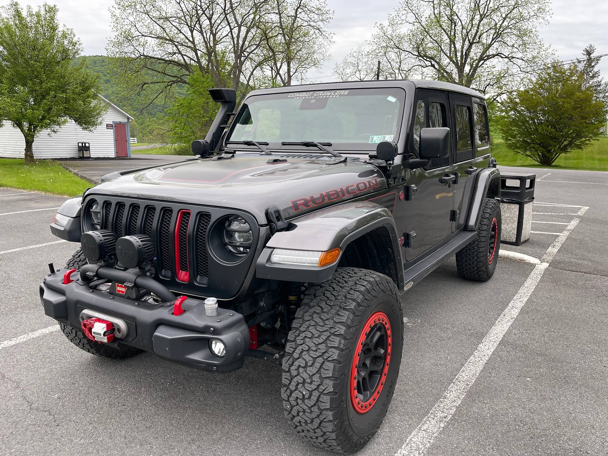 Pennsylvania - Red grill inserts 2018-2023 | Jeep Wrangler Forums (JL ...
