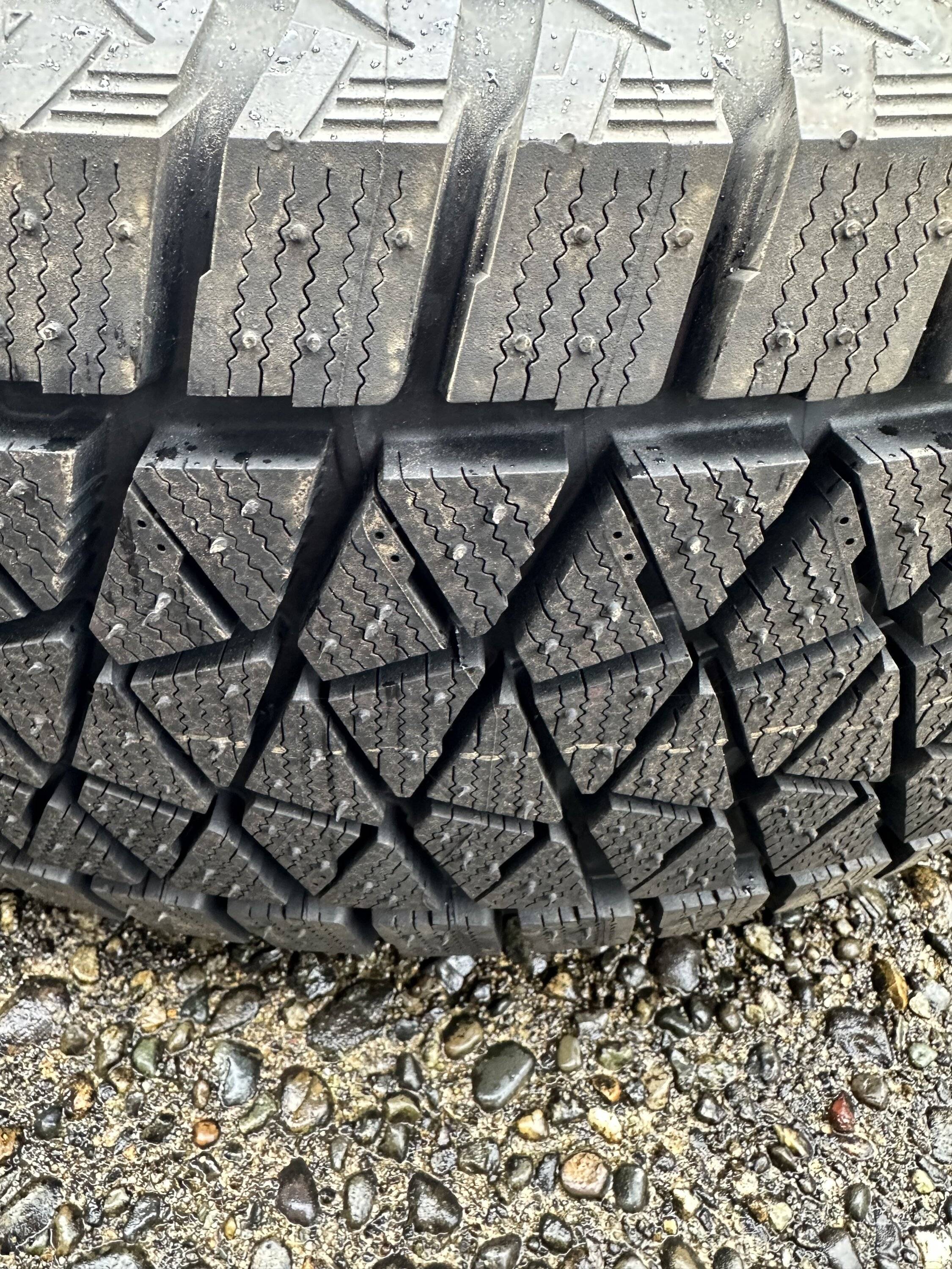 Washington - 5 ‘20 Rubicon takeoffs w/ Blizzaks - $1000 | Jeep Wrangler ...