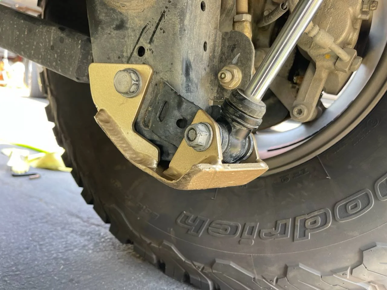 HELP… installing rear lower control arm skid | Jeep Wrangler Forums (JL ...
