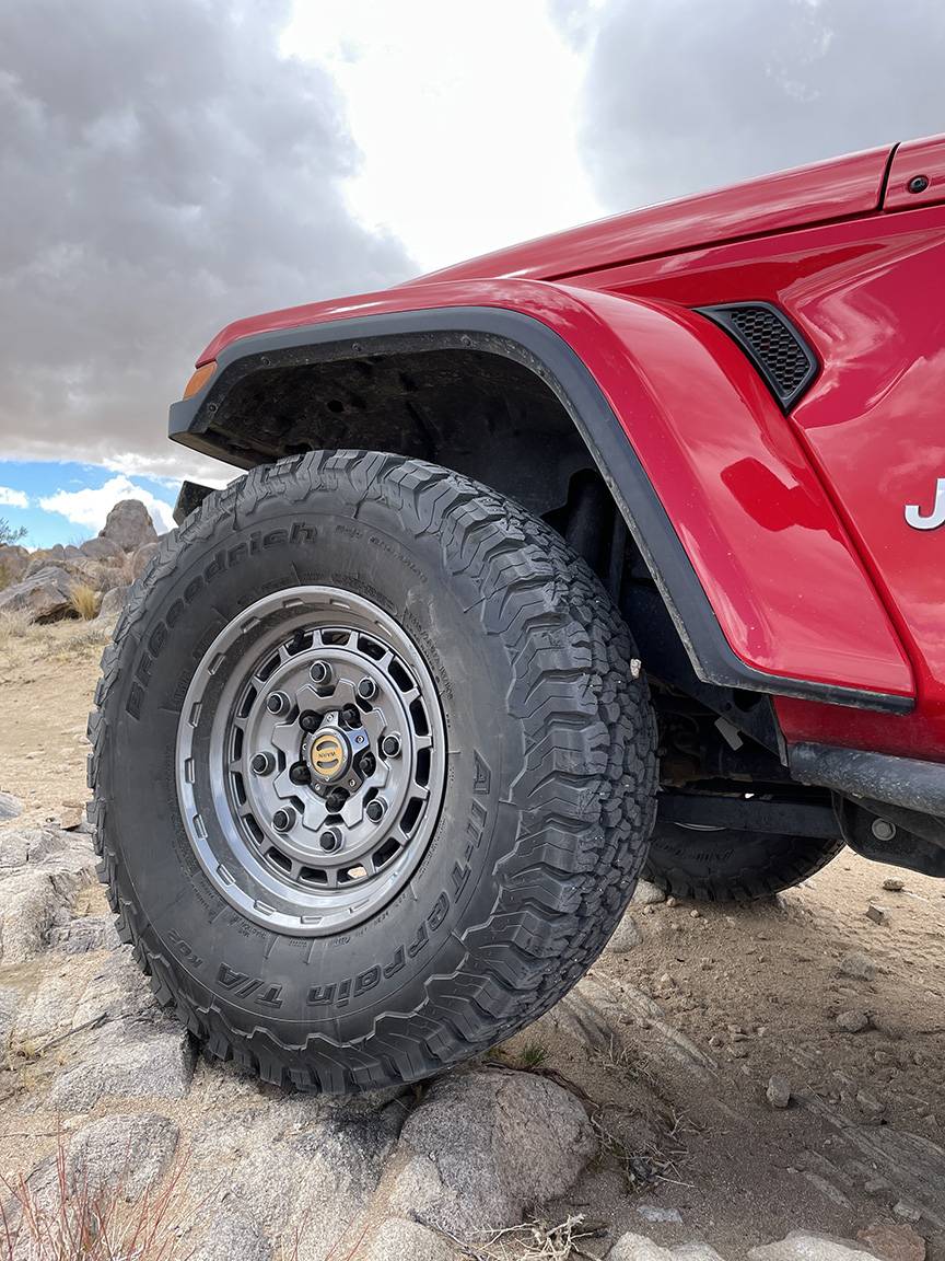 Pic Request: Warn Epic Wheels on JL | Page 2 | Jeep Wrangler Forums (JL ...