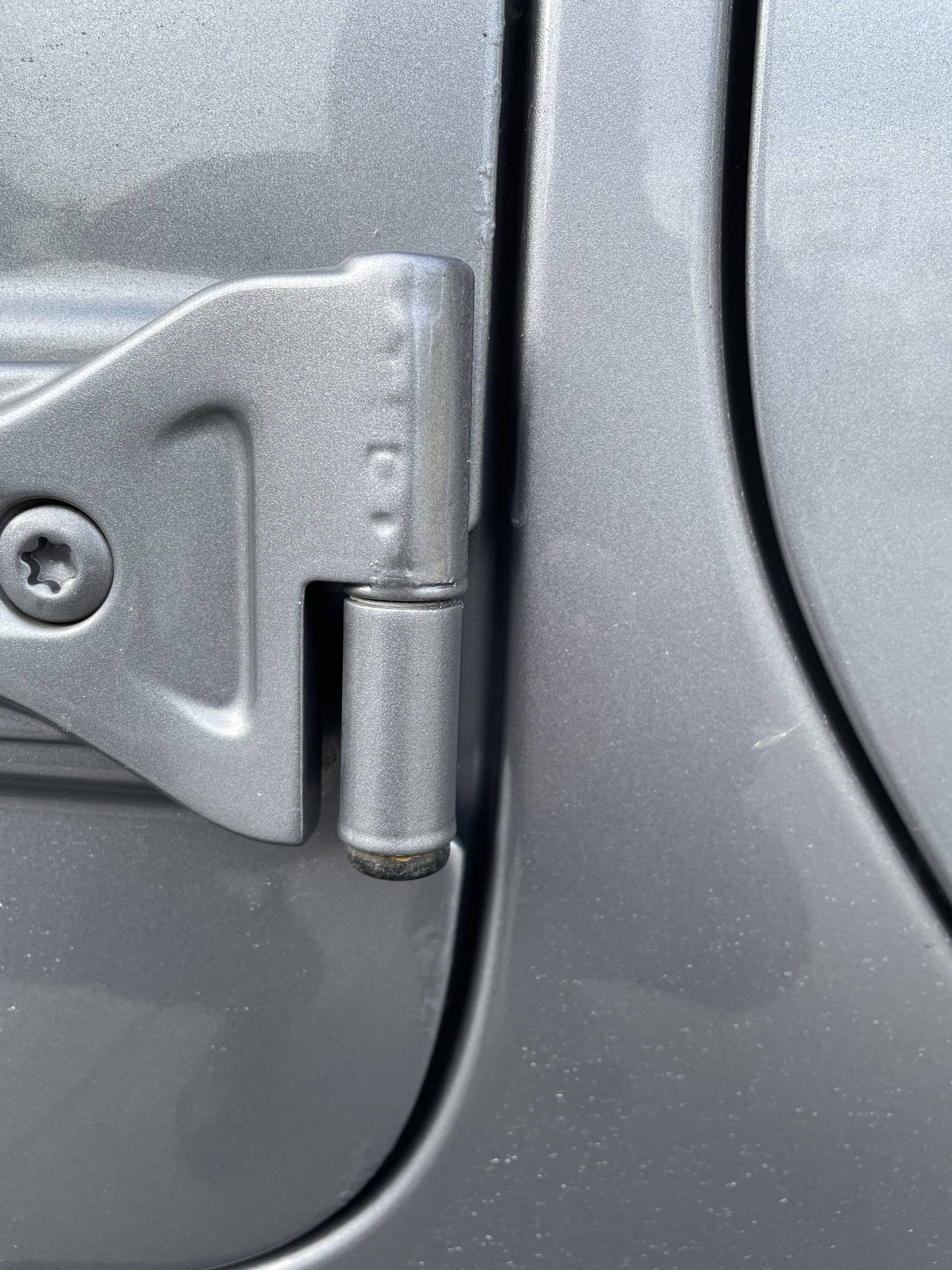 Is this rust? Or just a terrible paint job? | Jeep Wrangler Forums (JL ...