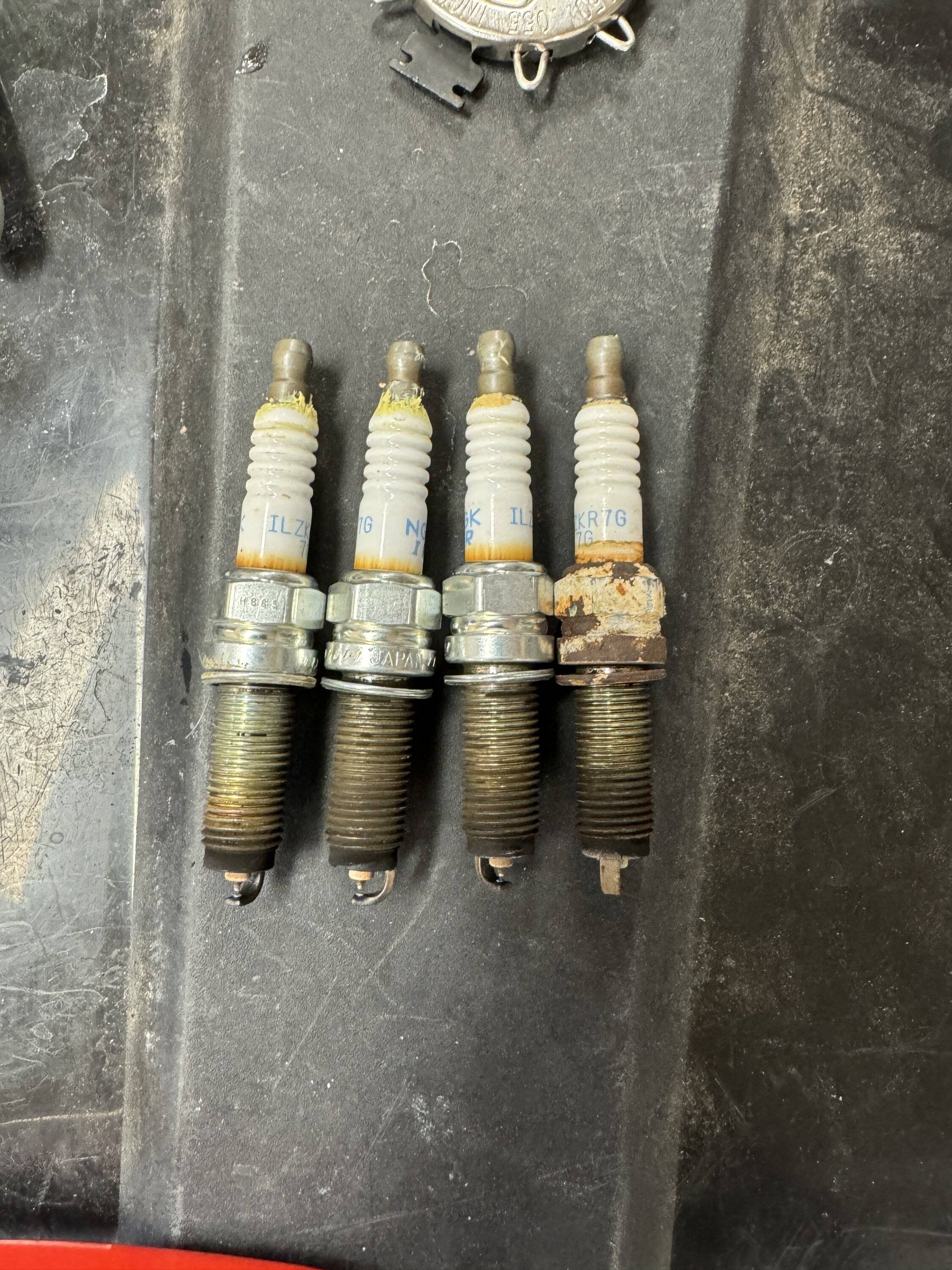 2.0 Spark plugs, #4 - corrosion | Jeep Wrangler Forums (JL / JLU ...