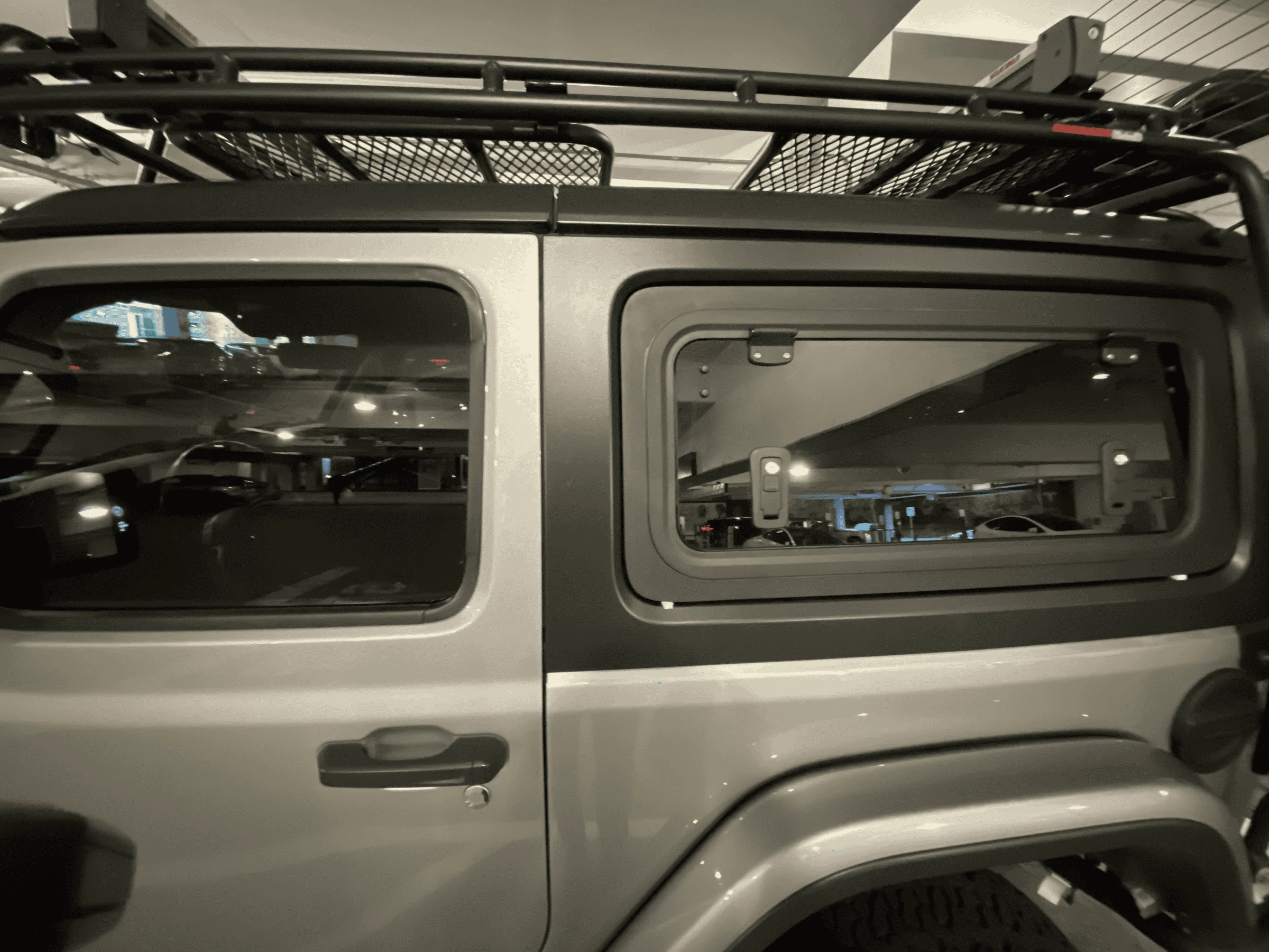 Gullwing windows for 2 door Rubicon | Jeep Wrangler Forums (JL / JLU ...